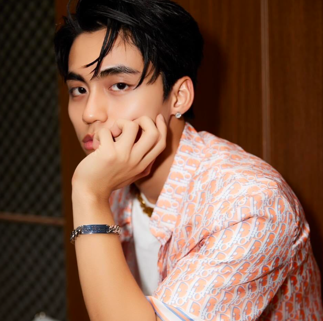 MONO và Tùng Dương hợp tác trong album Multiverse đầy ấn tượng