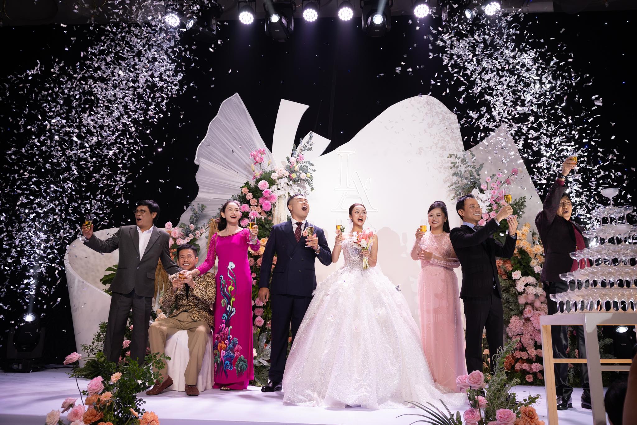 Con trai NS Tấn Beo có tin vui sau 1 tuần tổ chức đám cưới?