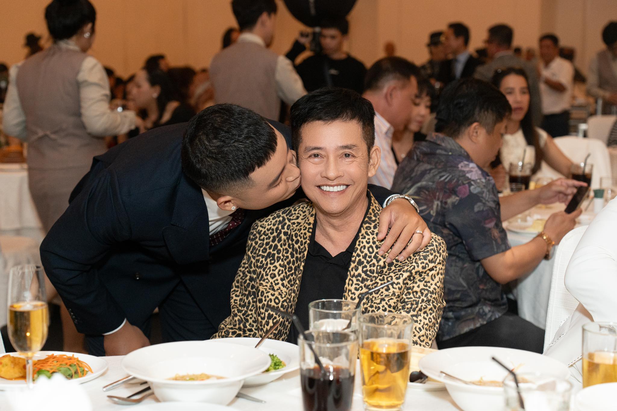 Con trai NS Tấn Beo có tin vui sau 1 tuần tổ chức đám cưới?